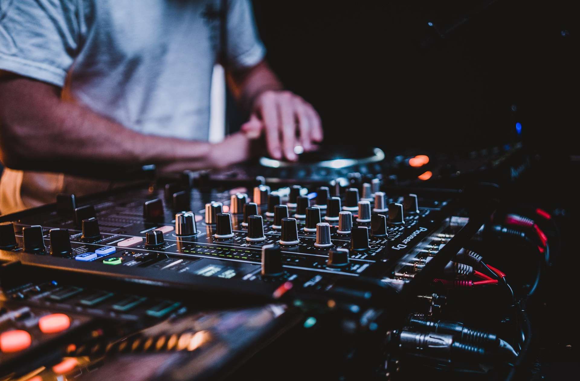 Nachtleben in Stuttgart: Diese Clubs und Bars öffnen im April wieder ...