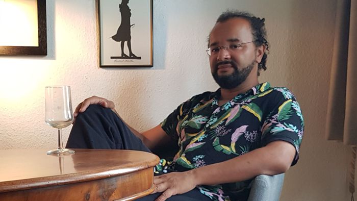 Porträt des Rappers und Lyrikers John Sauter: Deutschland – ein ...