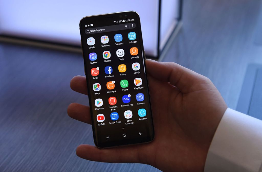 Neuheit bei Samsung: Unternehmen kündigt erstes 5G-Smartphone für Juni ...